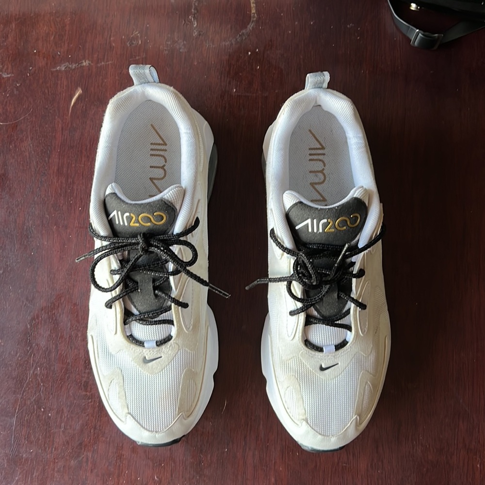 Nike Air 700 (Black White And Gold) - Gem